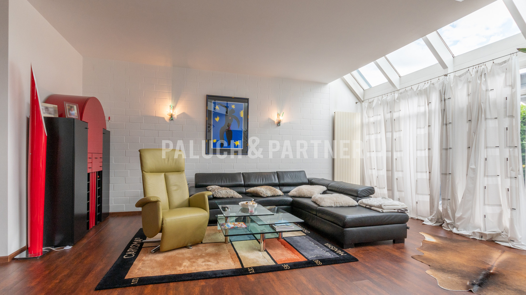 Lichtdurchflutete Doppelhaushälfte mit Galerie in Möhnesee-Günne auf ...